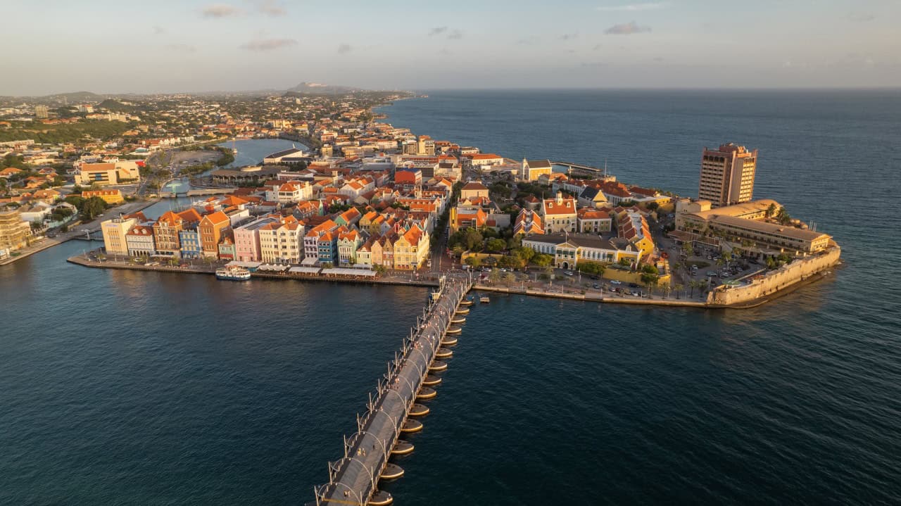 Queen Emma Bridge | A Must-See Attraction in Curaçao